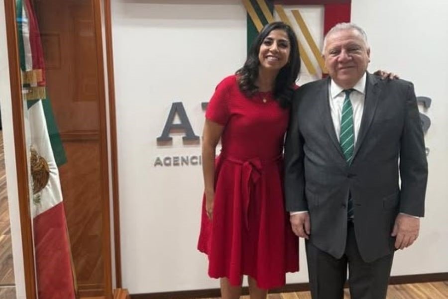 "SU EXPERIENCIA NOS MOTIVA": Marybel se toma la foto con "Rafa" Marín ...
